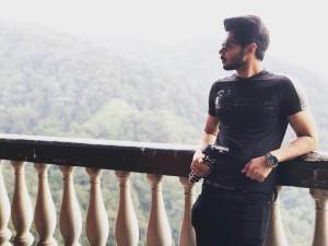 Avinash Dwivedi Wiki, Biography, Age, Movies, Family, Images - wikimylinks