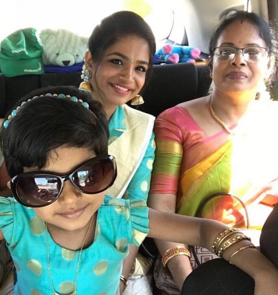 Divya S. Menon Wiki, Biography, Age, Songs List, Family, Images ...