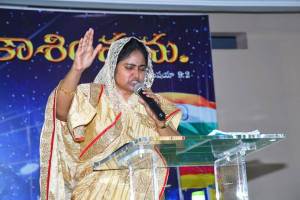 Divyavani Wiki, Biography, Age, Movies, Images & More - wikimylinks