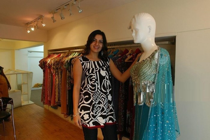 Erum Ali (Abbas Wife) Wiki, Biography, Age, Family, Images - wikimylinks