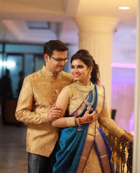 M. M. Manasi Wiki, Biography, Age, Family, Songs, Images - wikimylinks