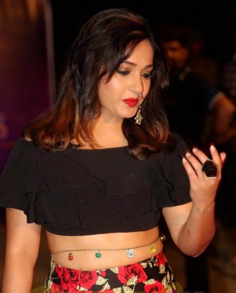 Maadhavi Latha Wiki, Biography, Age, Family, Movies, Images - wikimylinks