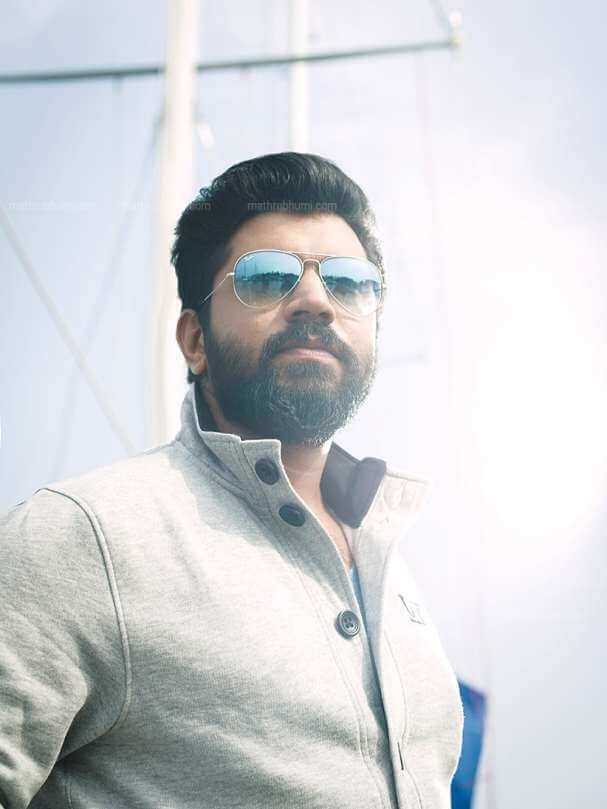 Nivin Pauly Wiki, Biography, Age, Movies List, Family, Images - wikimylinks