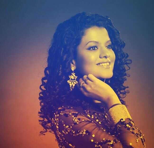 Palak Muchhal Wiki, Biography, Age, Songs List, Images - wikimylinks
