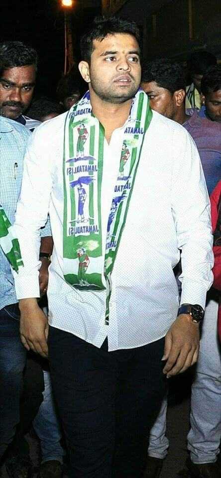 Prajwal Revanna Wiki, Biography, Age, Family, Images & More - wikimylinks