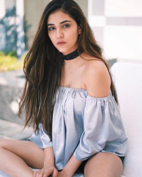 Radhika Seth Wiki, Biography, Age, Family, Images - wikimylinks