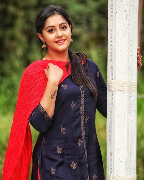 Ronica Singh Wiki, Biography, Age, Movies, Images - wikimylinks