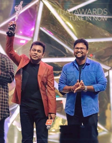 Sathyaprakash Wiki, Biography, Age, Songs List, Family, Images ...