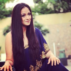 Simran Wiki, Biography, Age, Family, Movies List, Photos - wikimylinks
