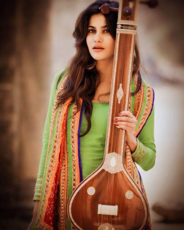 Aaditi Pohankar Actress, Wiki, Biography, Age, Movies, Images - wikimylinks