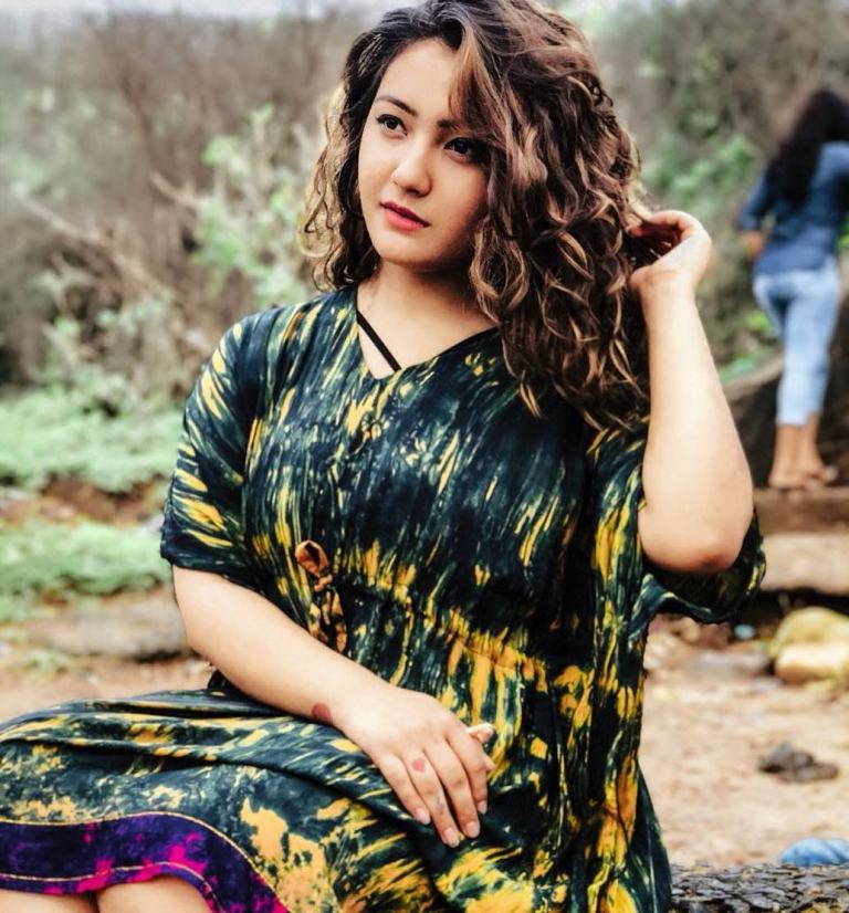 Aashika Bhatia Wiki, Biography, Age, Movies, TV Shows, Images - wikimylinks