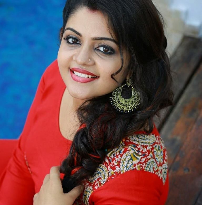 Aiswarya Mithun Koroth Wiki, Biography, Age, Images, Serials & More ...