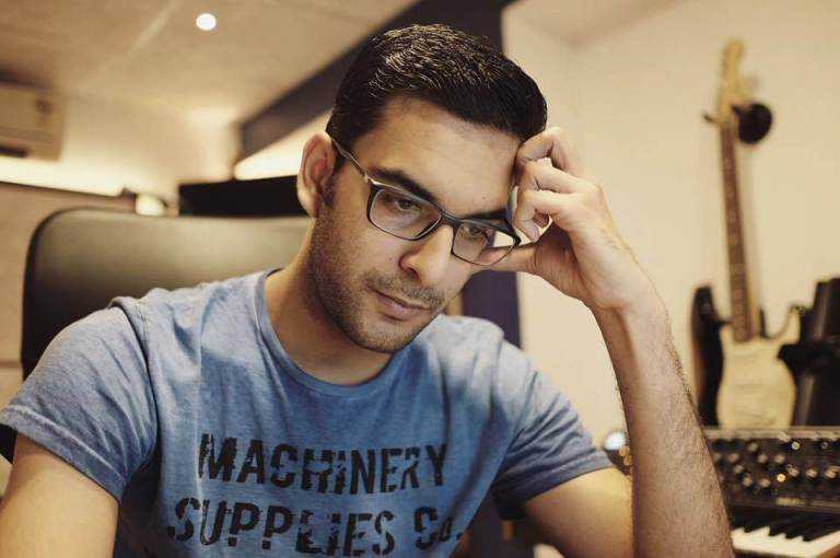 Anish Sood Wiki, Biography, Age, Songs List, Family, Images - wikimylinks