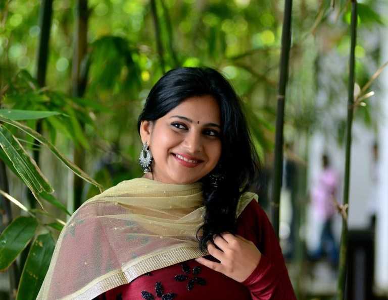 Anna Reshma Rajan Wiki, Biography, Age, Movies, Family, Images ...
