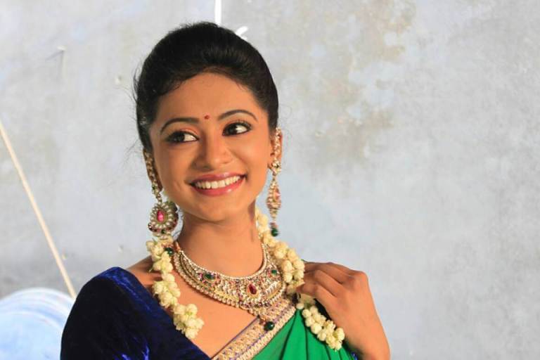 Chandhana Shetty Wiki, Biography, Age, Serials, Family, Images ...