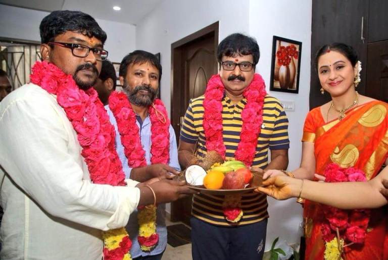 Devayani Wiki, Biography, Age, Family, Movies, Images - wikimylinks