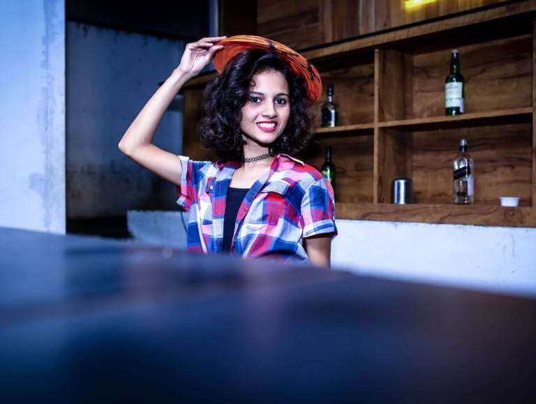 Divya Dekate (PelliChoopulu) Wiki, Biography, Age, Images, Family ...