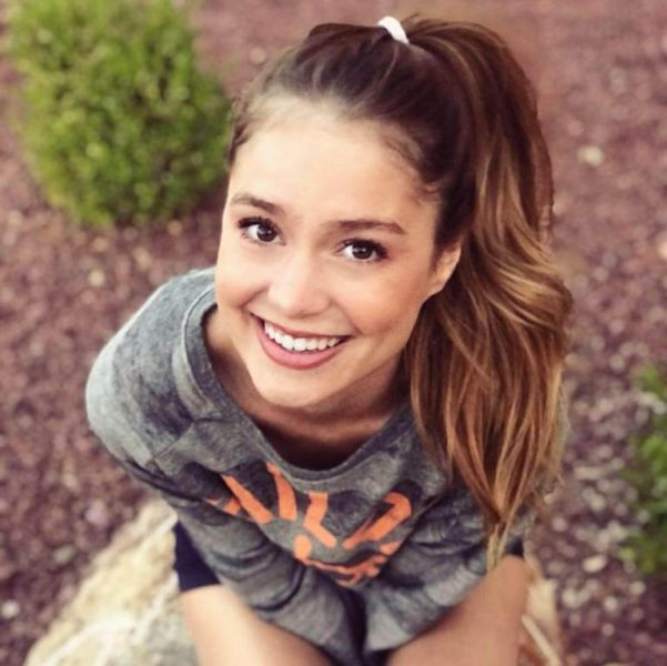 Elle McLemore Wiki, Biography, Age, Stage Shows, Movies, Family, Images ...