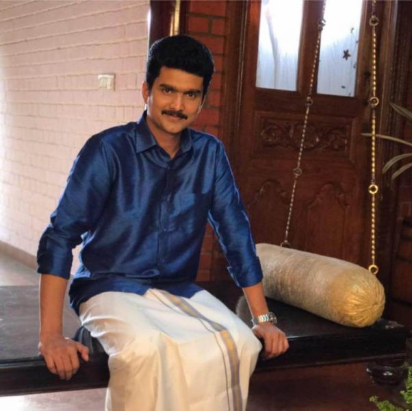Erode Mahesh Wiki, Biography, Age, Wife, Movies, Comedy Videos, Images ...