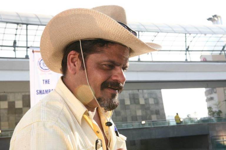 Gautam Joglekar Wiki, Biography, Age, Movies, Family, Images & More ...