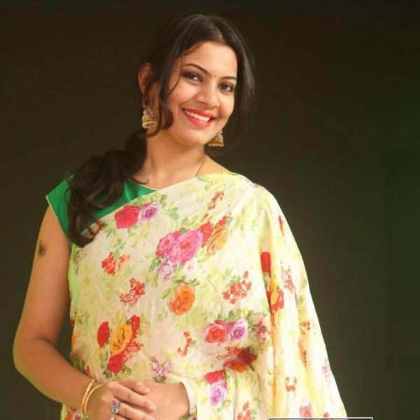 Geetha Madhuri (Singer) Wiki, Biography, Age, Bigg Boss, Songs, Images ...