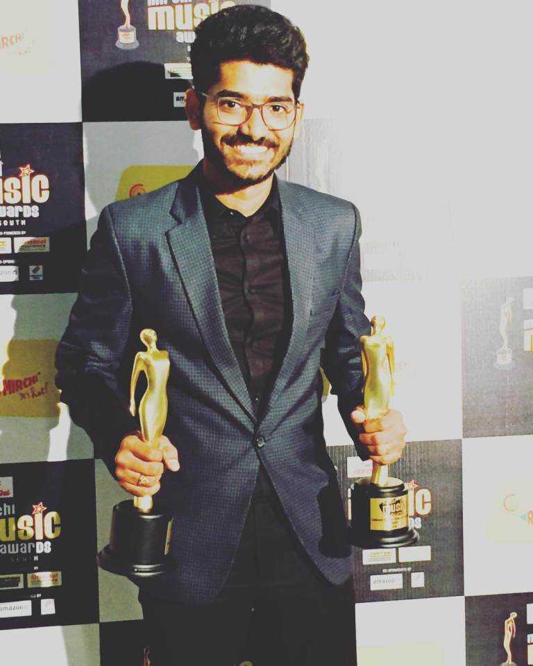 Nivas K. Prasanna Wiki, Biography, Age, Songs, Images - wikimylinks