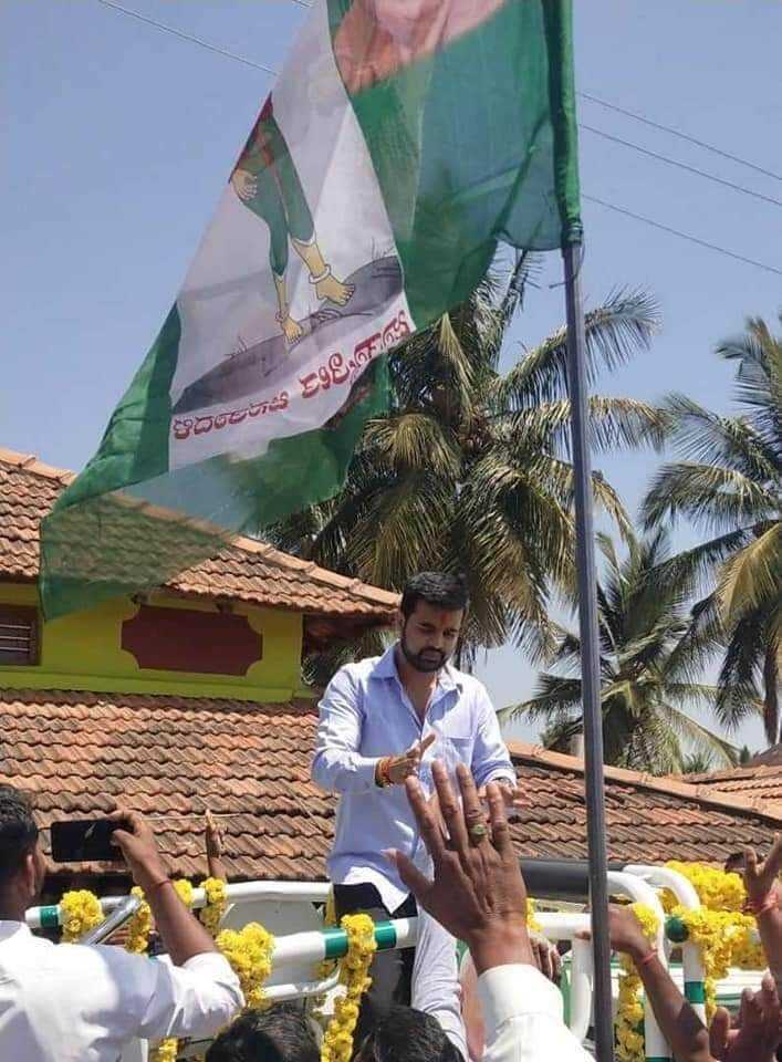 Prajwal Revanna Wiki, Biography, Age, Family, Images & More - wikimylinks