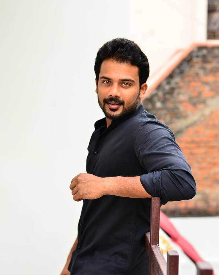 Prithvi Rajan Wiki, Biography, Age, Movies, Family, Images - wikimylinks