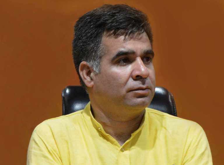 Ravinder Raina Wiki, Biography, Age, Family, Images & More - wikimylinks