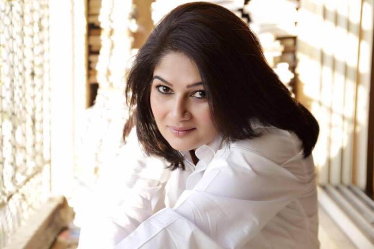 Resham Tipnis Wiki, Biography, Age, Husband, Bigg Boss, Images - wikimylinks