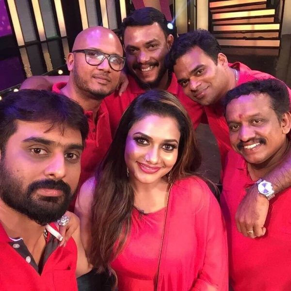Rimi Tomy Wiki, Biography, Age, Family, Movies, Songs, Photos - wikimylinks