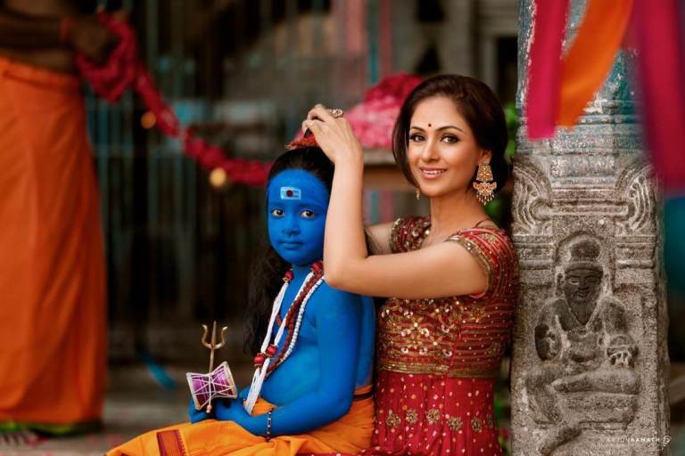 Simran Wiki, Biography, Age, Family, Movies List, Photos - wikimylinks