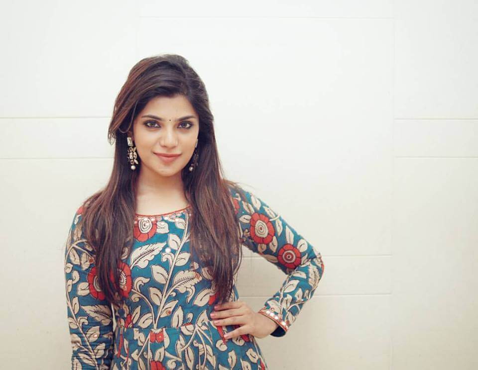 Aathmika Wiki, Biography, Age, Movies, Photos, Videos – wikimylinks