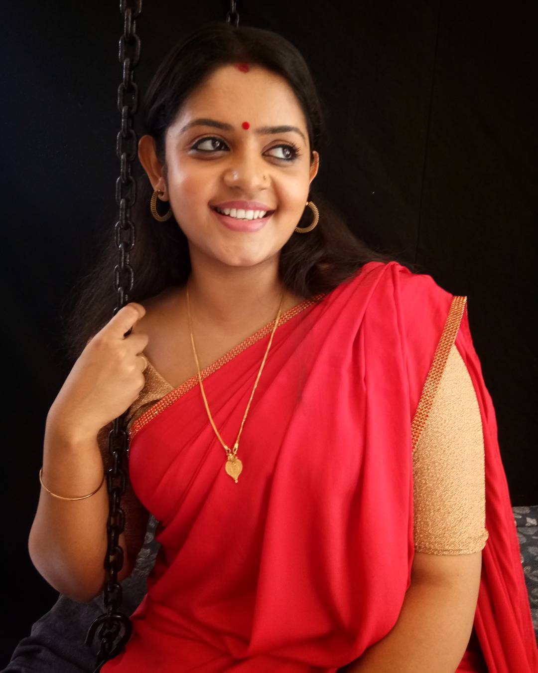 Aiswarya Mithun Koroth Wiki, Biography, Age, Images, Serials & More ...