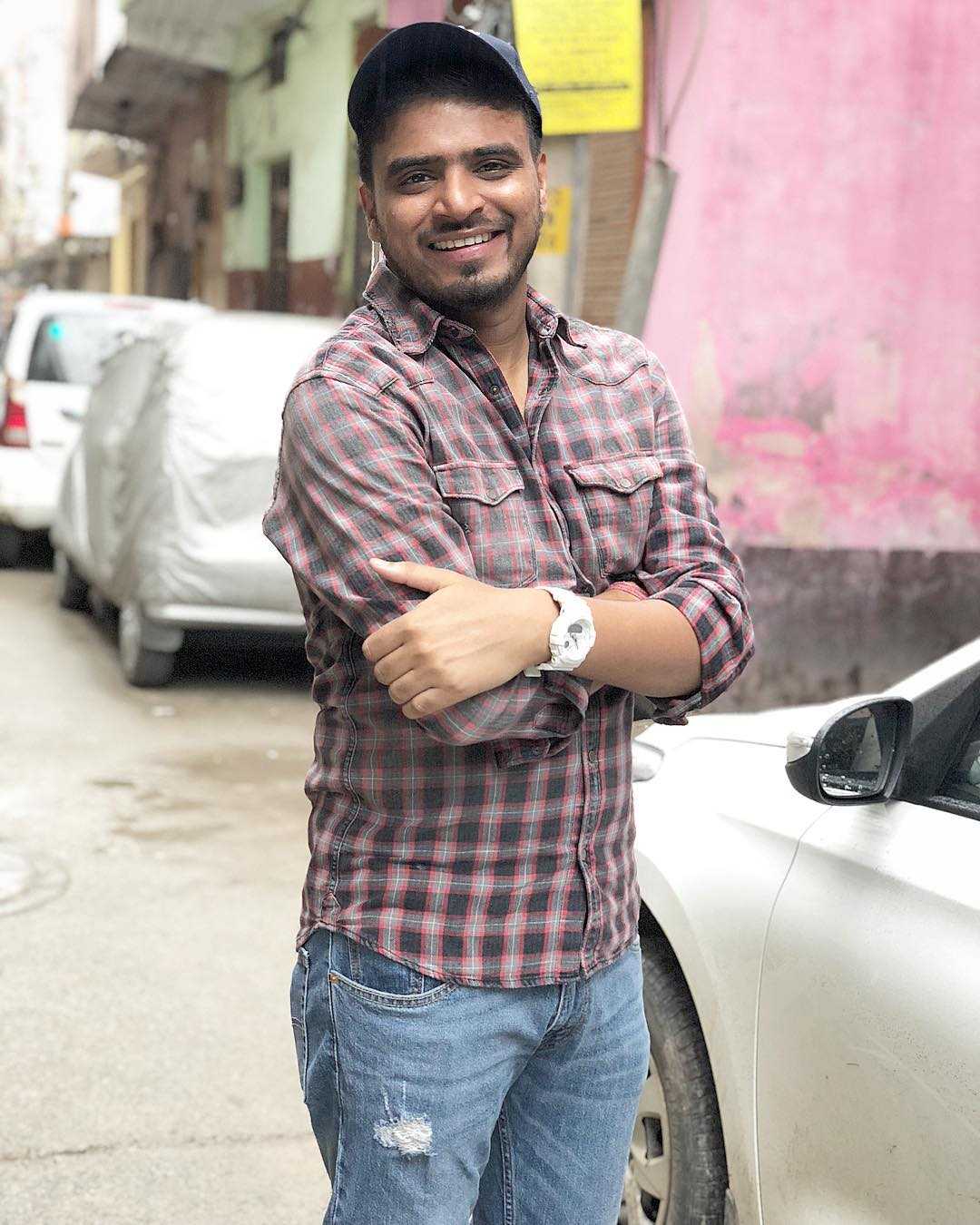 Amit Bhadana Wiki, Biography, Age, Videos, Family, Images - wikimylinks