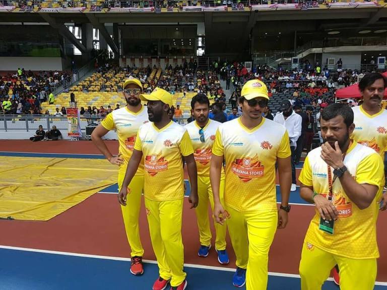 Dinesh Kumar (Choreographer) Wiki, Biography, Age, Movies, Family ...