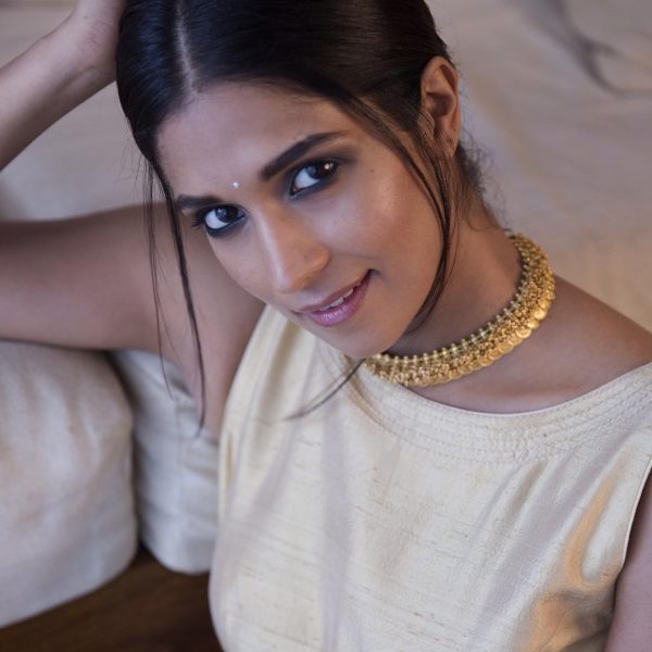 Harleen Sethi Wiki, Biography, Age, Movies, Family, Images & More ...
