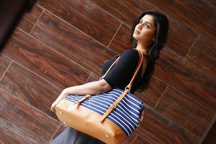 Hruta Durgule Wiki, Biography, Age, Movies, Images & More - wikimylinks