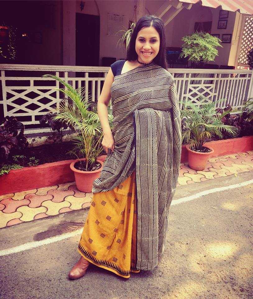 Nikhita Gandhi Wiki, Biography, Age, Images, Songs - wikimylinks