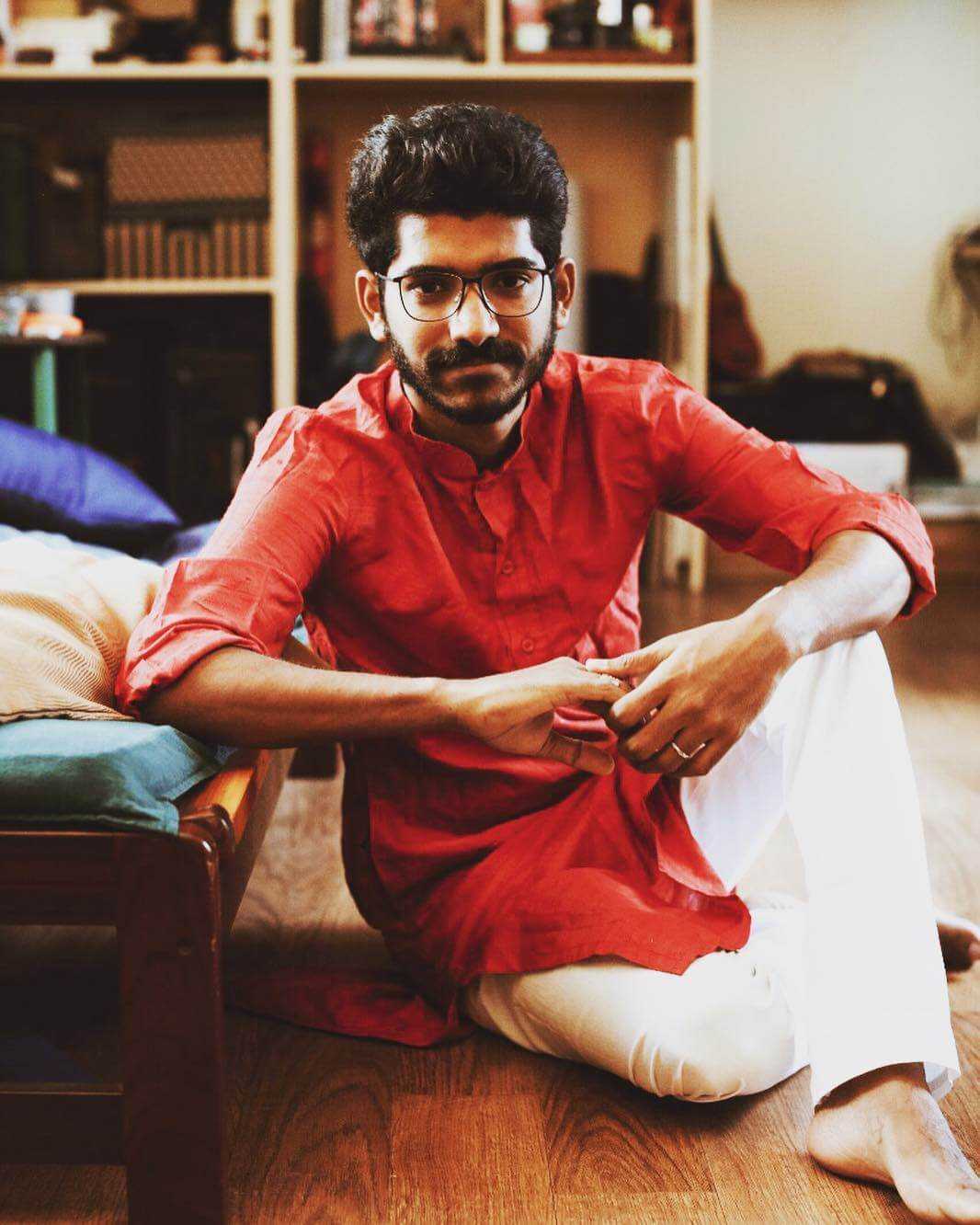 Nivas K. Prasanna Wiki, Biography, Age, Songs, Images - wikimylinks