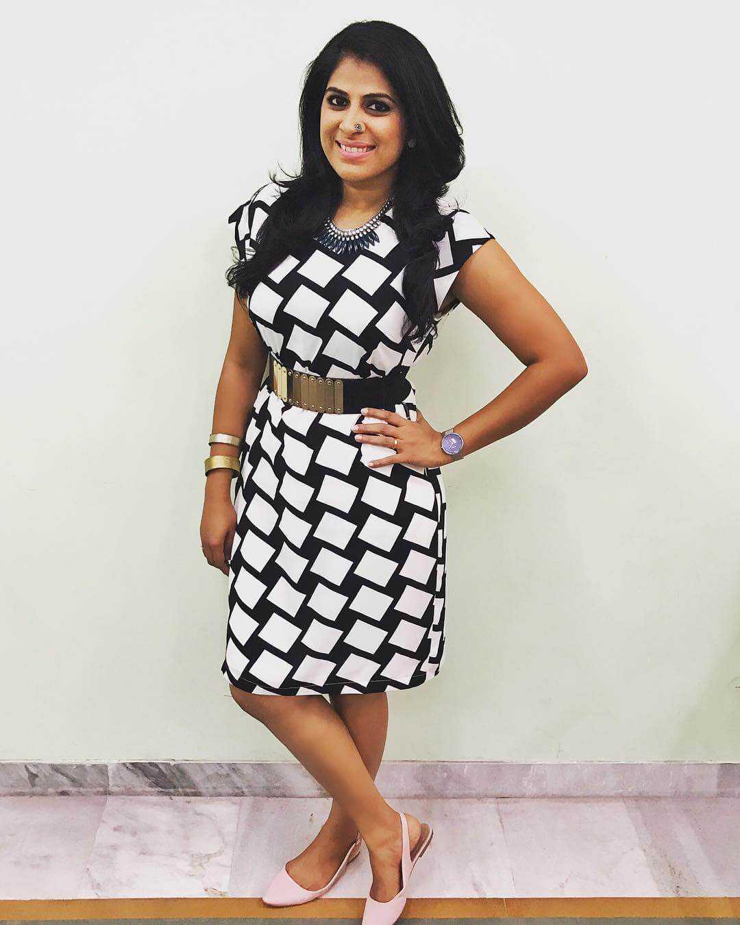 Pooja Vaidyanath Wiki, Biography, Age, Family, Songs, Images - wikimylinks