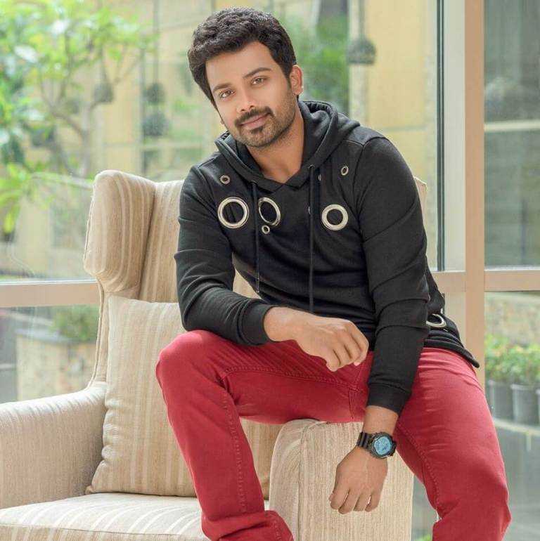 Prithvi Rajan Wiki, Biography, Age, Movies, Family, Images - wikimylinks