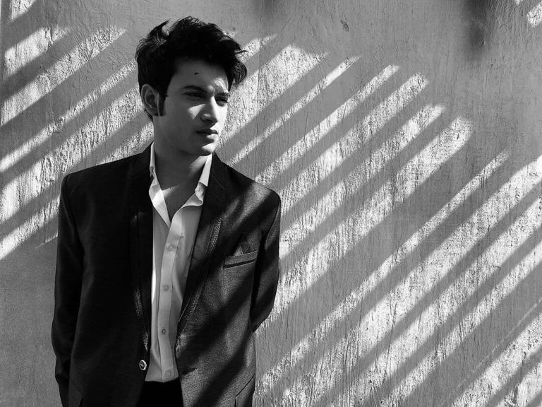 Rohit Saraf Wiki, Biography, Age, Movies, Ads, Images - wikimylinks