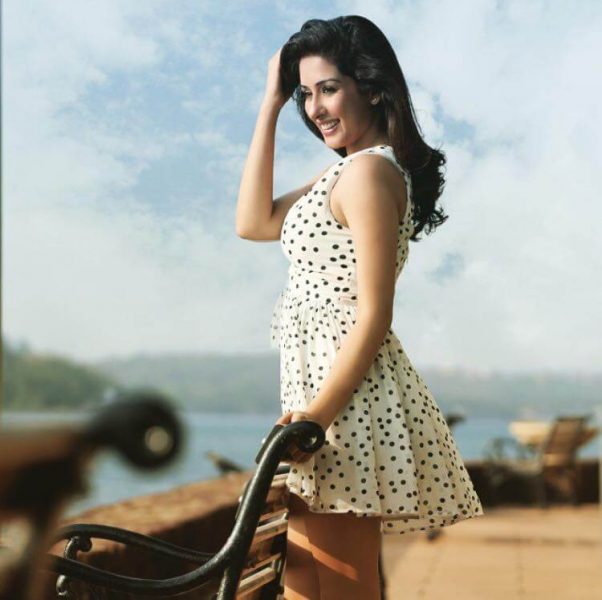 Sameksha Wiki, Biography, Age, Movies, Family, Images - wikimylinks
