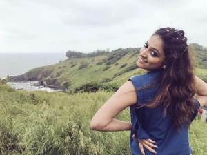 Hariprriya Wiki, Biography, Age, Movies, Family, Images - wikimylinks