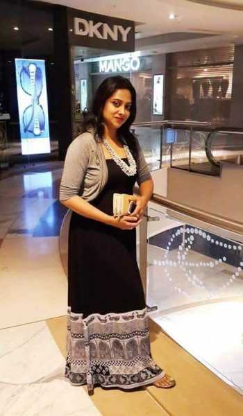 Anjana Basu Wiki, Biography, Age, Movies, Family, Images - wikimylinks