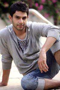 Arjun Mathur Wiki, Biography, Age, Movies List, Family, Images ...