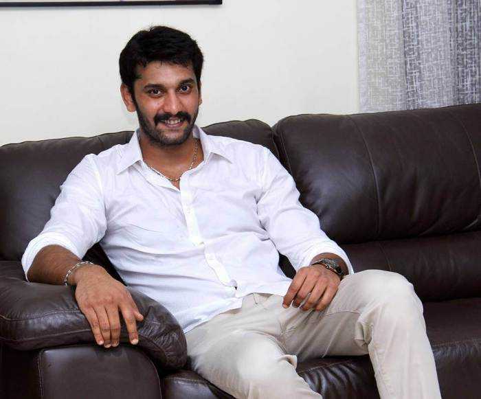 Arulnithi Wiki, Biography, Age, Movies List, Images - wikimylinks