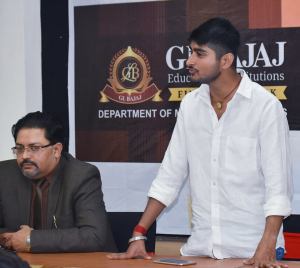 Deepak Thakur (Bigg Boss 12) Wiki, Biography, Age, Songs, Family ...