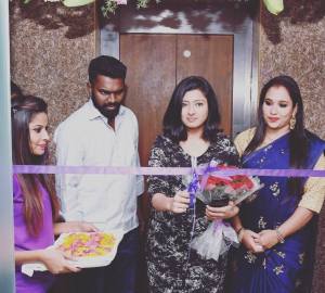 Gayathri Raguram Wiki, Biography, Age, Husband, Movies - wikimylinks